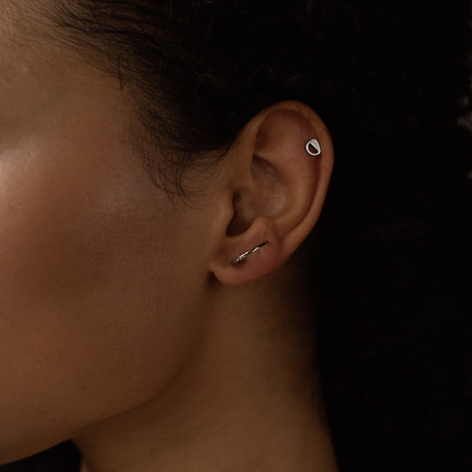 Illusion Studs – Goldmarlen